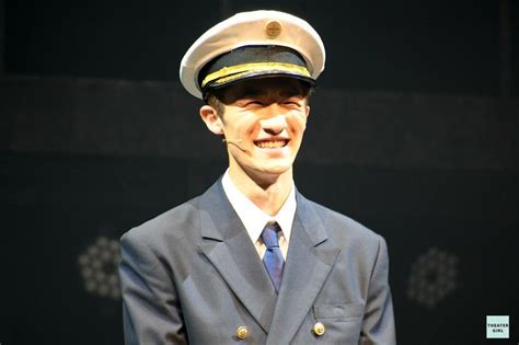 岩本照（snow Man）主演。ミュージカル「キャッチ・ミー・イフ・ユー・キャン」フォトコール＆取材会レポート！ Theater Girl