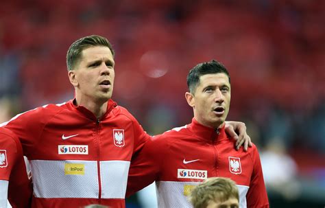 Lewandowski i Szczęsny nominowani do Drużyny Roku