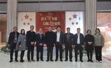 祥鹏航空与多彩贵州航空、遵义茅台机场开展行李差异化业务交流活动进行服务地面