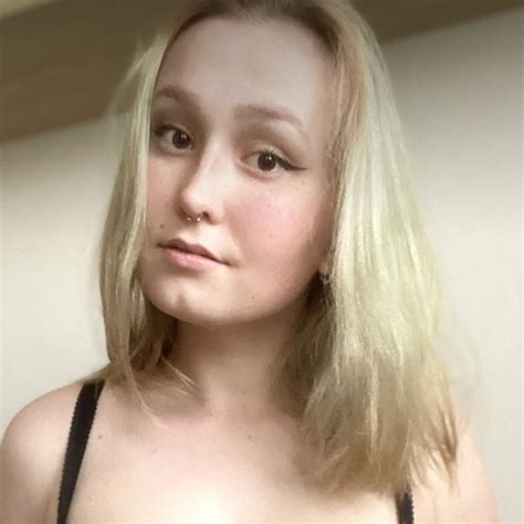Onlyfans Sexiestesmecastillo Model Profile Photos And Links Erotic