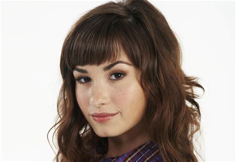 Crying Women Tears Face Model Demi Lovato Hd Wallpaper Rare Gallery