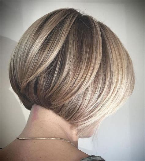 60 Trendy Layered Bob Hairstyles You Cant Miss Wavy Bob Hairstyles