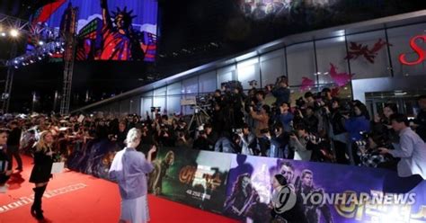 어벤져스 히어로들이 왔다