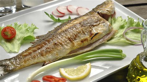 Ricette Con La Spigola 5 Piatti Da Leccarsi I Baffi