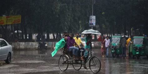 বৃষ্টি বেড়েছে তিনদিনের মধ্যে সাগরে লঘুচাপ