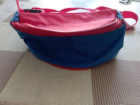 Малка чанта за през кръста или рамото Аксесоари Пловдив Малка и компактна чанта за кръ