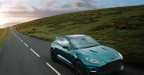 가장 빠르고 강력하다 애스턴마틴 707마력 럭셔리 Suv Dbx707 영상 공개 M투데이