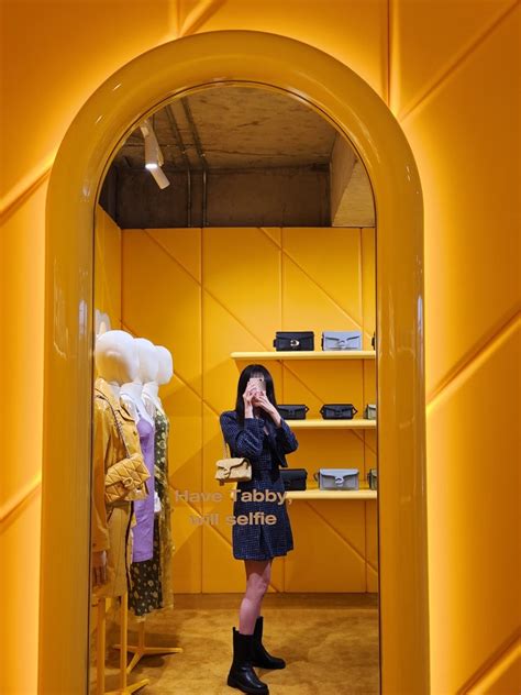 코치 팝업 4월 성수 사전예약 웨이팅 케이크와 키링 증정 네이버 블로그