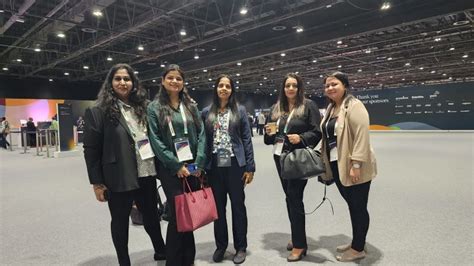 Priya Arul On Linkedin Oracle Cloud World Dubai Such A Wonderful