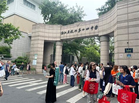 中考序幕拉开，杭城高中特色班、国际班今天开启校考