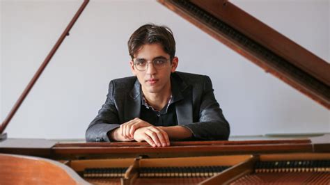 Meet Avishai Dayanim Composer For Media Shoutout La