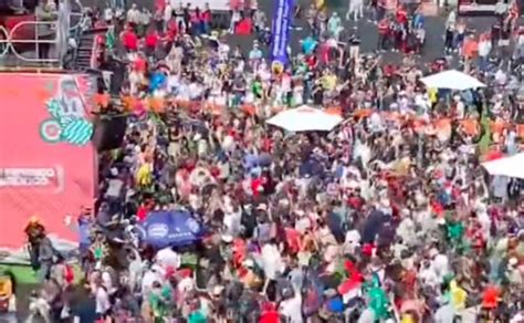 Video ¡se Armó La Fiesta Payaso De Rodeo Masivo En El Gp De México