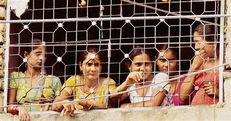 Coronavirus Sc Directs Centre States To Provide Food Monetary