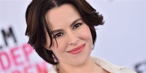 Emily Hampshire Supports Glaad On Celebrity Jeopardy