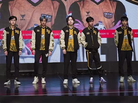 Dewa United Esports Ditumbangkan Rebellion Zion Di MPL ID S13 Liga