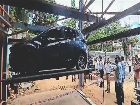 Parking Of 45 Cars And 40 Bikes Will Be Possible At Kachari Chowk