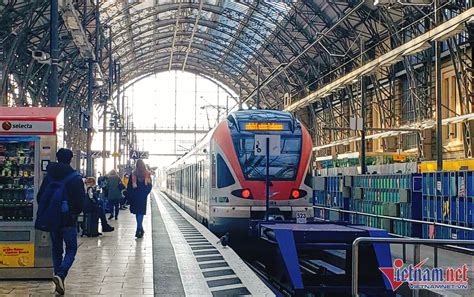 Localizing Construction Of High Speed Railways Contributes To Growth