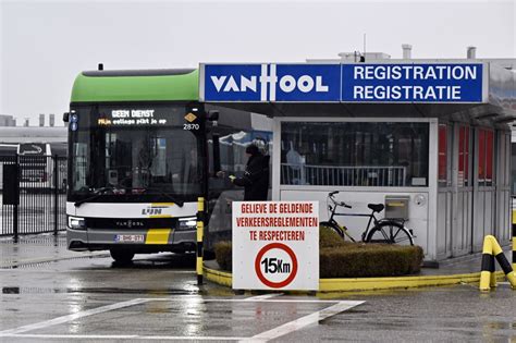 Restructuration Chez Van Hool Le Constructeur De Bus Veut Supprimer