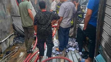 حريق يلتهم عددا من المحال التجارية داخل سوق بالسيدة زينب