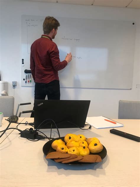 Mevludin Divovic Hadzic På Linkedin En Trist Och Regning Lucia Måndag I Göteborg 🌧 Då Stiger