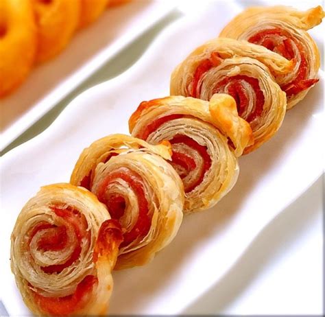 【酥皮培根卷的做法步骤图，酥皮培根卷怎么做好吃】心 美 食下厨房