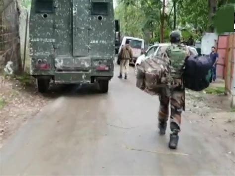Indian Army Said Hizbul Mujahideen Trying To Re Establish Its Base In