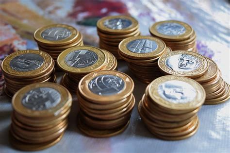 Mega Sena quanto rendem R 60 milhões na poupança Tesouro Direto ou