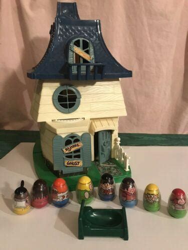Vintage 1976 Hasbro Weebles Haunted House Romper Room Play House
