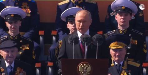 普京在胜利日红场阅兵式上发表讲话，演讲最后喊“为了胜利”和“乌拉”含视频手机新浪网