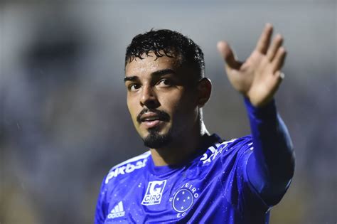 Cruzeiro Não Perde Tempo E Define Substituto Ideal Para O Lugar De