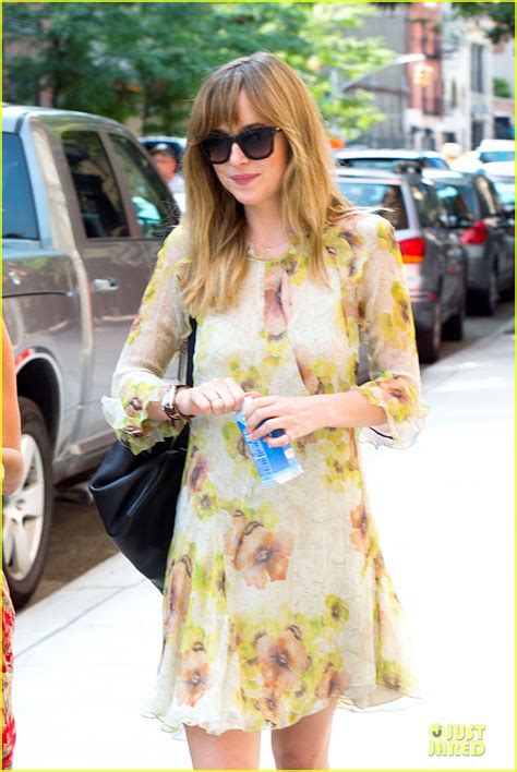 Dakota Johnson Compares Fifty Shades Of Grey Sex Scenes To Acrobatics Photo 3163934 Dakota