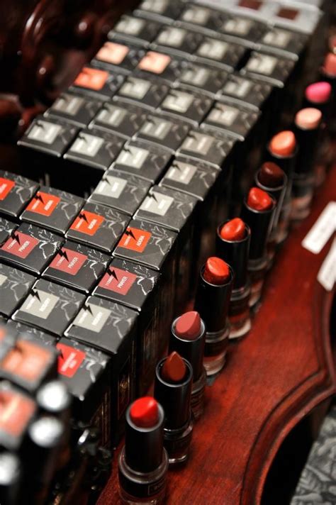 Pin By B R A N D I L Y N N On Makeup Love Kat Von D Makeup Makeup