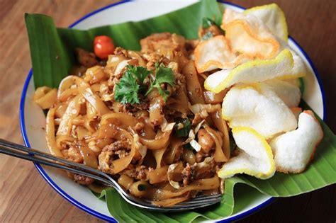 Premium Photo Char Kway Teow Or Kwetiau Chinese Rice Flat Noodles