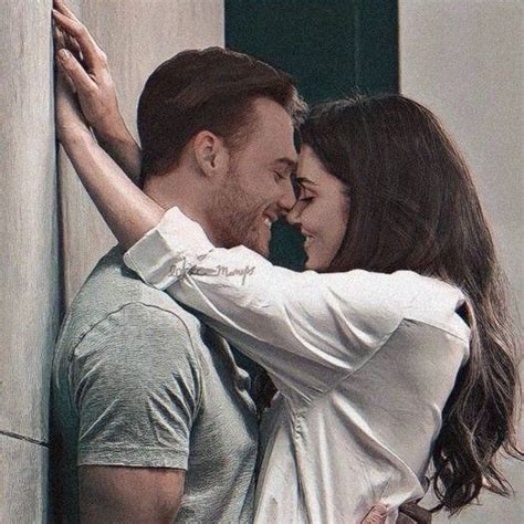 انت اطرق بابي Foto Romantiche Pose Fotografiche Foto Di Coppia