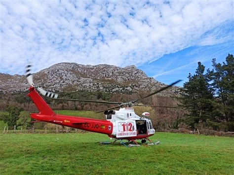 Evacuada En Helicóptero Una Vecina De Vizcaya Tras Romperse El Brazo Y