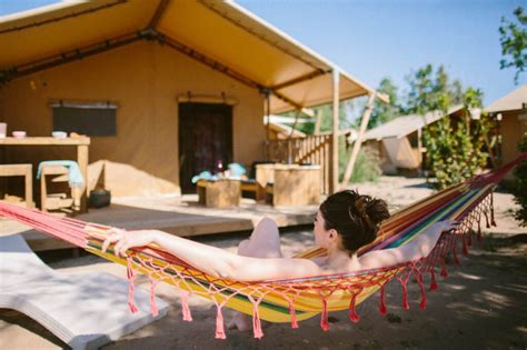 Naakt Op Vakantie Wat Is Naturisme Gevoel Van Vrijheid Wellness Spots