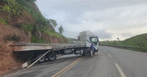 Acidente Envolvendo Caminhão Deixa Homem Gravemente Ferido