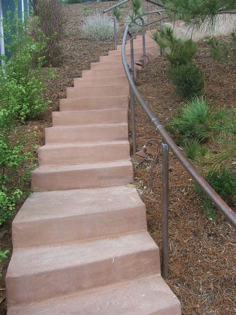 Best Exterior Stair Railing For Concrete Steps References Stair Designs