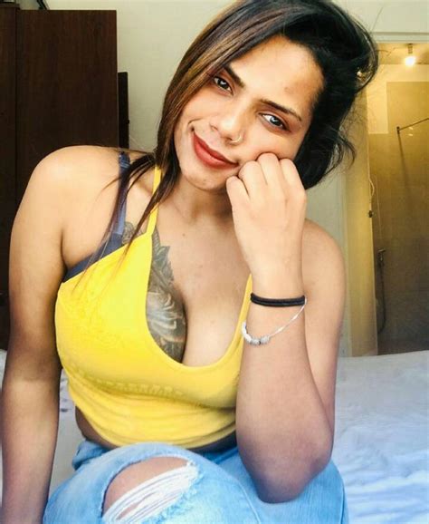ඉස්කෝලේ යන කාලේ ගෑණු ළමයෙක්ට බෑ කියන්න කලින් දෙපාරක් හිතන්න ඔයාට