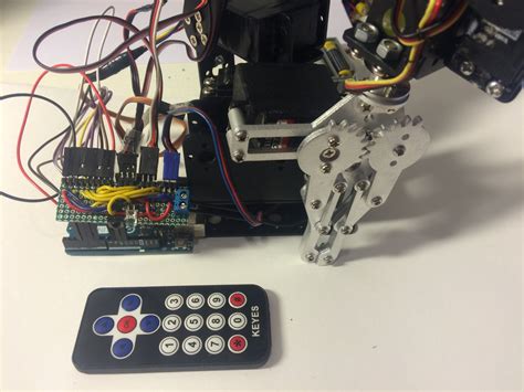 Remote Controlled Robotic Arm 8 Steps With Pictures Instructables