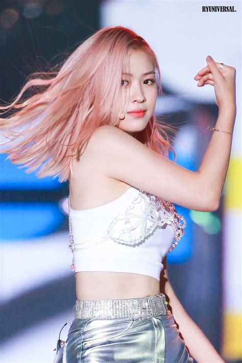 𝐑𝐘𝐔𝐍𝐈𝐕𝐄𝐑𝐒𝐀𝐋👑 On Twitter Itzy Korean Girl Kpop Girls