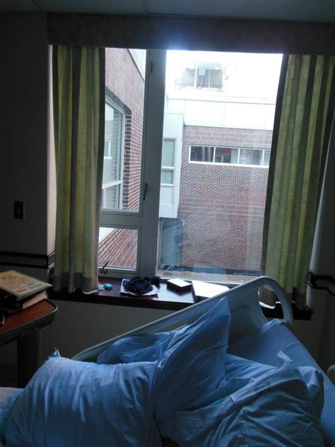 What Your Pregnant Friend On Hospital Bed Rest Wishes You Knew