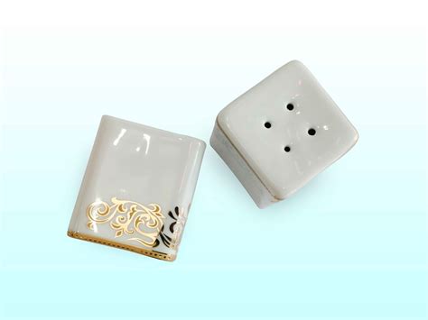 نمکپاش چینی لورین مدل پردیس طلایی آرکوپال سیتی