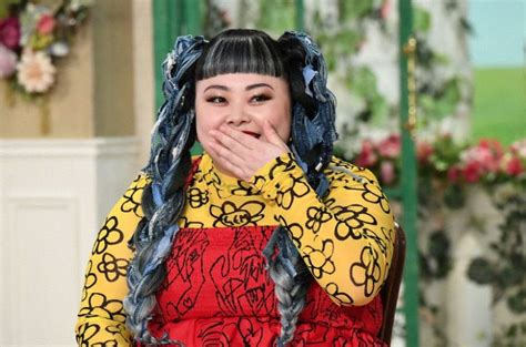 テレ朝post 渡辺直美、高校受験するもすべて落ち3年間バイトして入学資金を貯め、お笑い養成学校へ