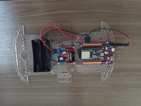 การสร้าง หุ่นยนต์เดินตามเส้น 3 เซ็นเซอร์ ด้วย Esp32 รับทําโปรเจค Arduino