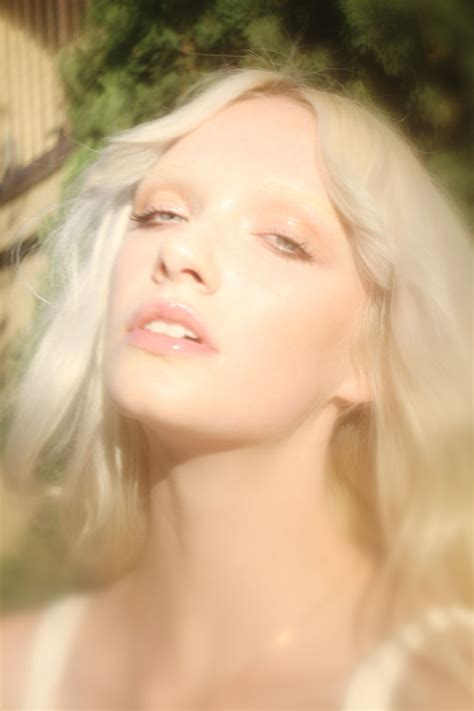 Ariel Beesley By Dana Boulos For C Heads C Heads Magazine