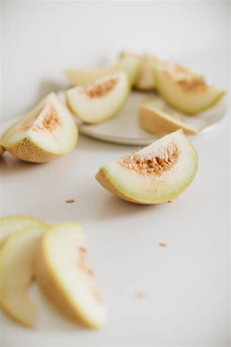 갈색 쟁반에 수박 · 무료 스톡 사진