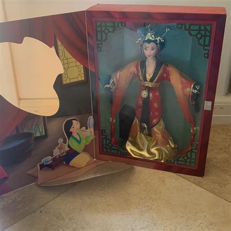 Disneys Mulan Film Premiere Edition Barbie Gem