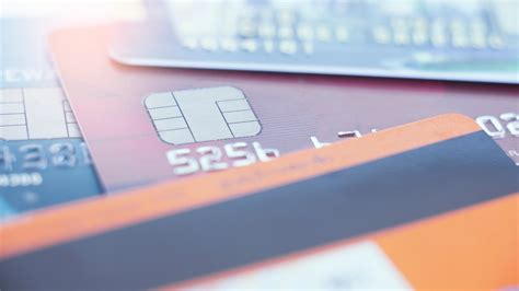 The Pros And Cons Of Credit Card Payments