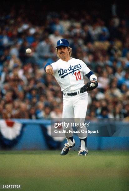 Los Angeles Dodger Ron Cey Photos And Premium High Res Pictures Getty Images